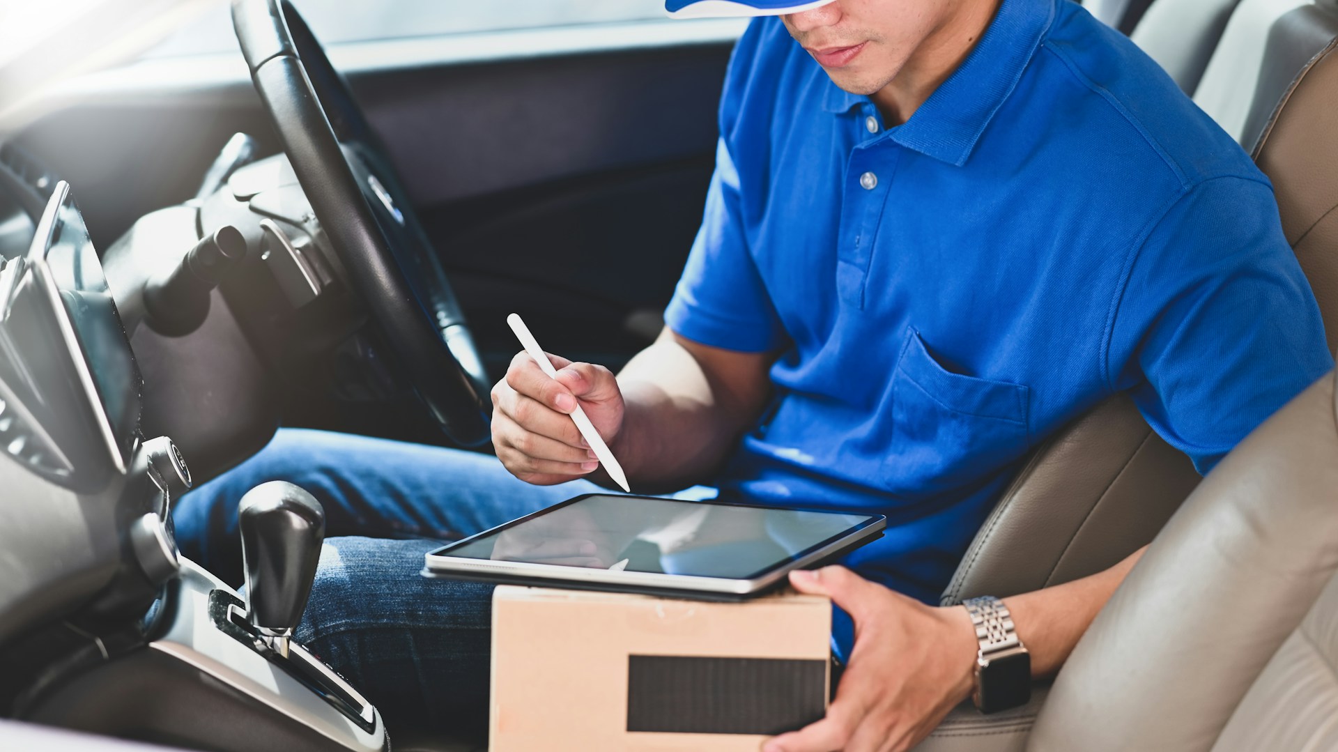 Easy Ways You Can Track Your Delivery in Real Time